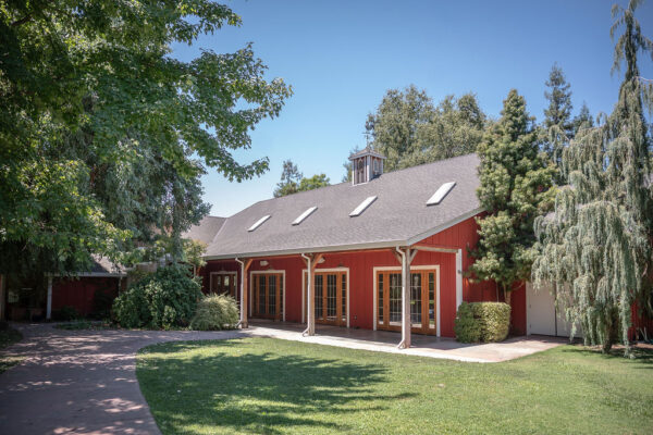 Flower Farm Inn Wedding Events Barn Norcal| Venue Vixens